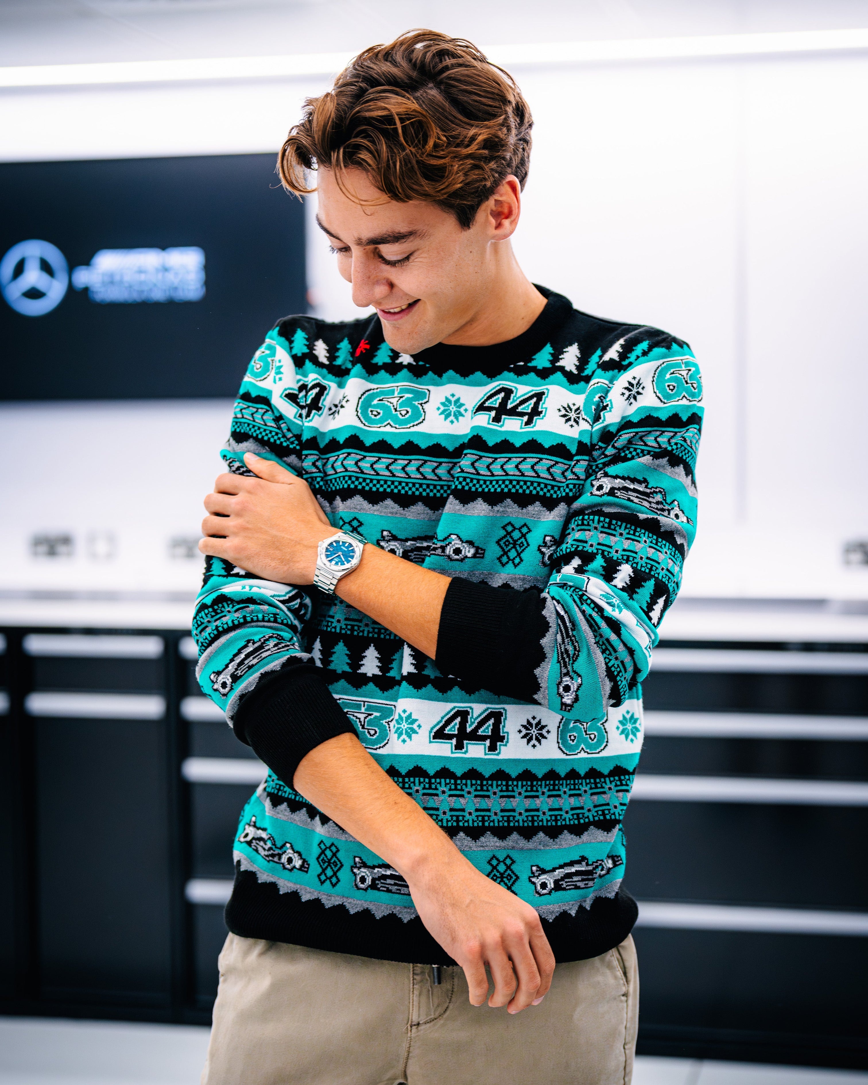 Christmas Jumper | Official Mercedes-AMG PETRONAS F1 Team Store