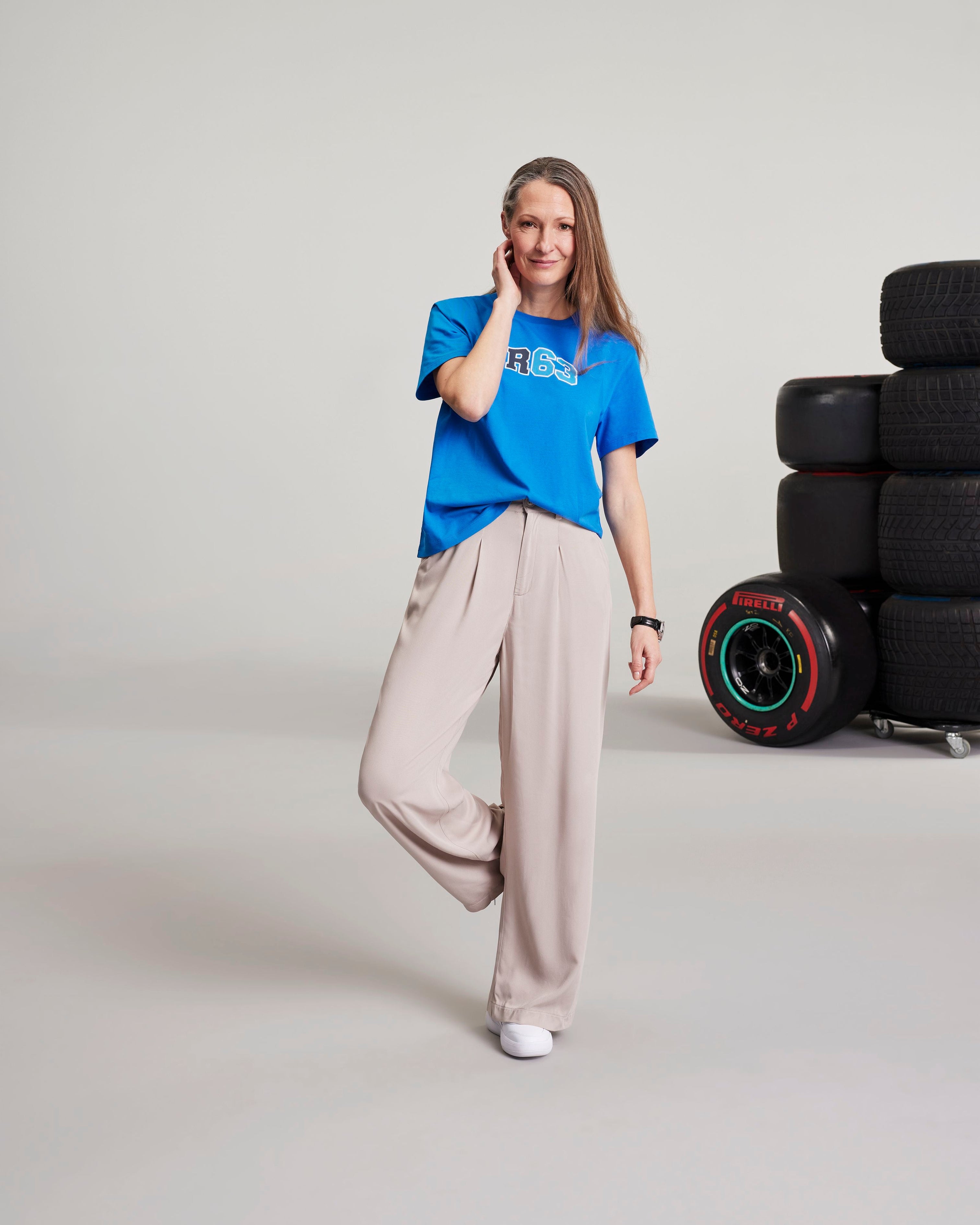 Womens George Russell Logo Tee Blue | Official Mercedes-AMG PETRONAS F1 ...