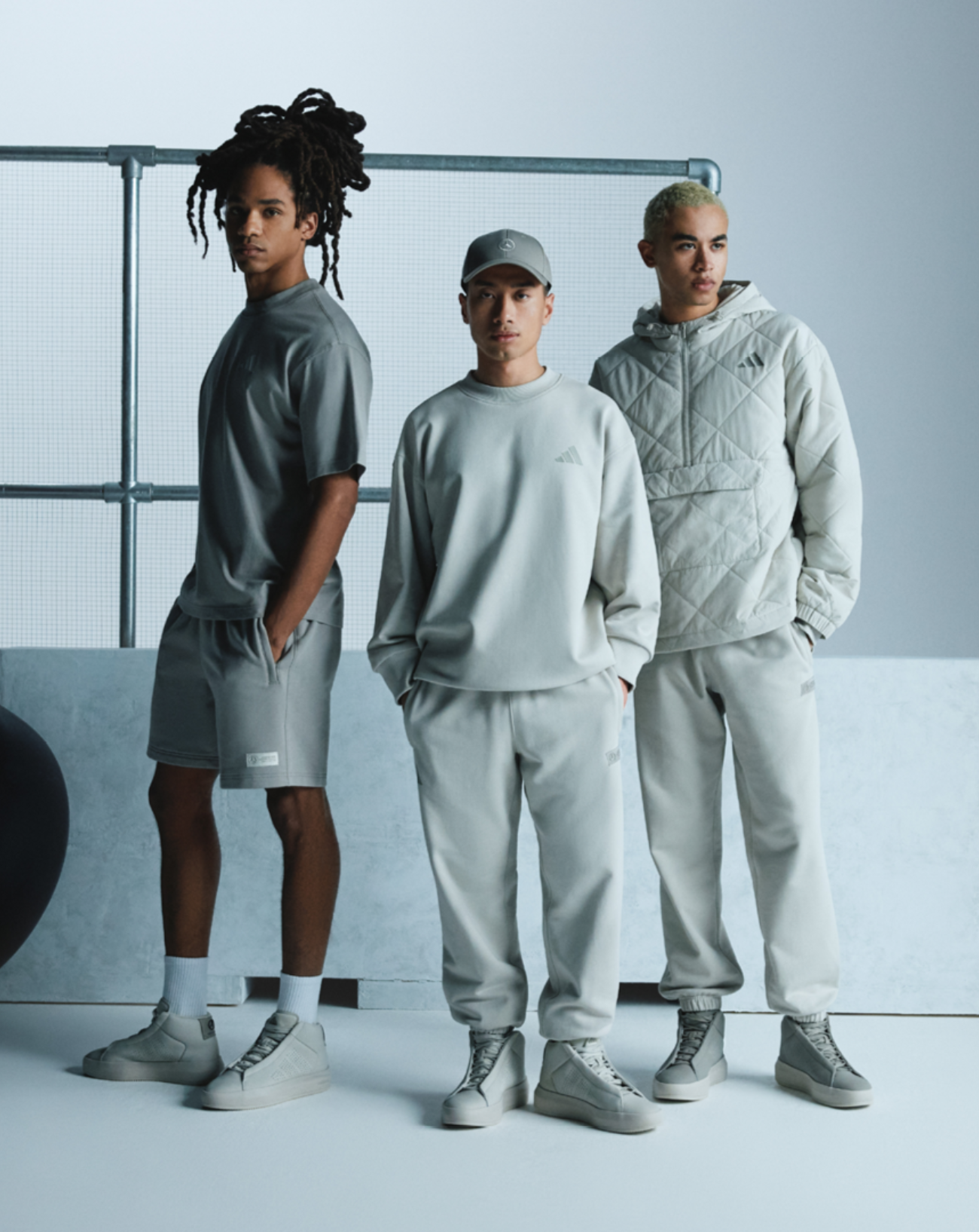 Official Mercedes-AMG PETRONAS F1 Team collections - Shop Mercedes ...