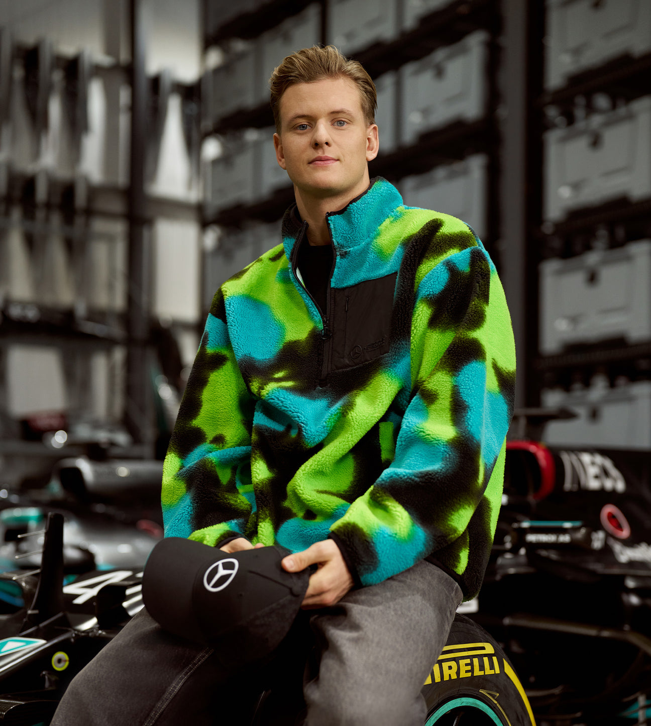 Official Mercedes-AMG PETRONAS F1 Team collections - Shop Mercedes ...